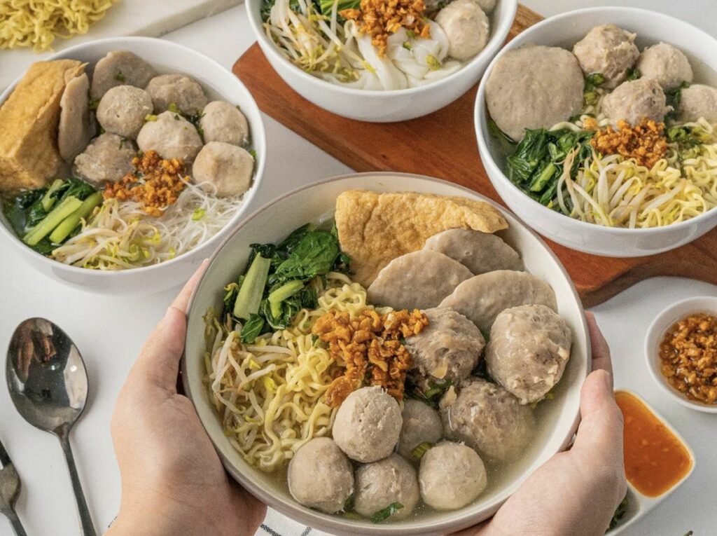 7 Tempat Makan Bakso Enak di Jakarta Timur, Langganan Para Artis Ibu ...
