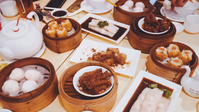 5 Tempat Makan Dimsum yang Enak di Jakarta, Dijamin Harga Terjangkau ...